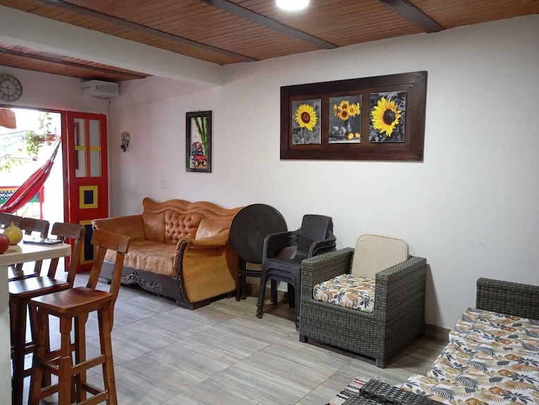 La Tibelina Guest House - Guatapé