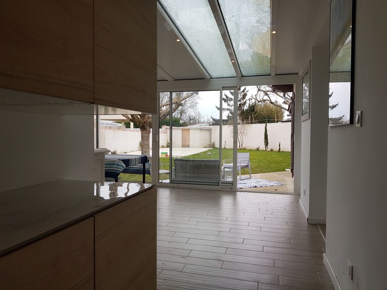 Spacious Villa With Large Pool And Gardens, Sleeps 6 To 12 - Oléron