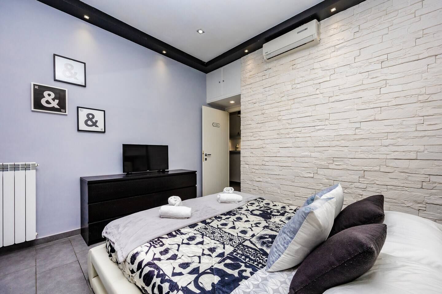 Fly And Swin , Glamour House - Fiumicino