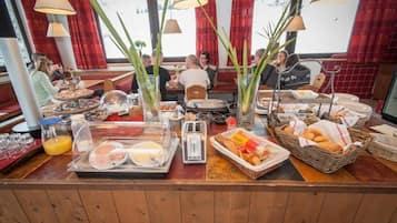 Pequeno-almoço continental diário incluído