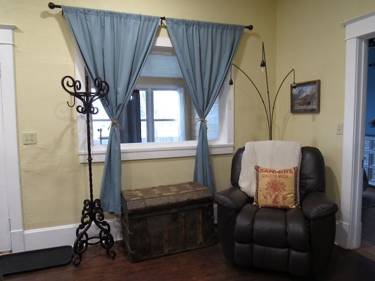 A Charming 100+ Year Old Vintage Farmhouse That Has Been Updated With Modern Amenities. - Hot Springs State Park, Thermopolis