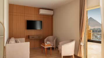 Suite Deluxe, vista para a montanha | 1 quarto, secretária, Wi-fi grátis