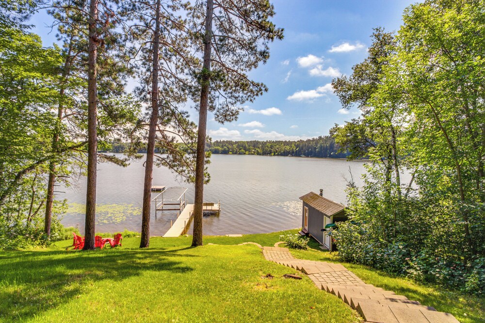 Paddle & Bike: Cottage W/ Dock In Pequot Lakes! - 明尼蘇達州