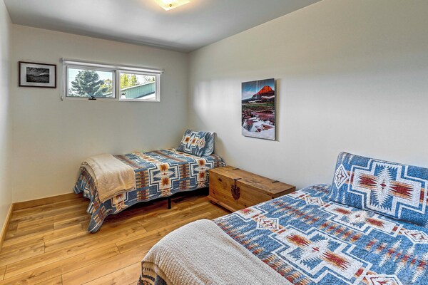 Walk To Flathead Lake: Airy Home W/ Mtn Views! - Polson, MT