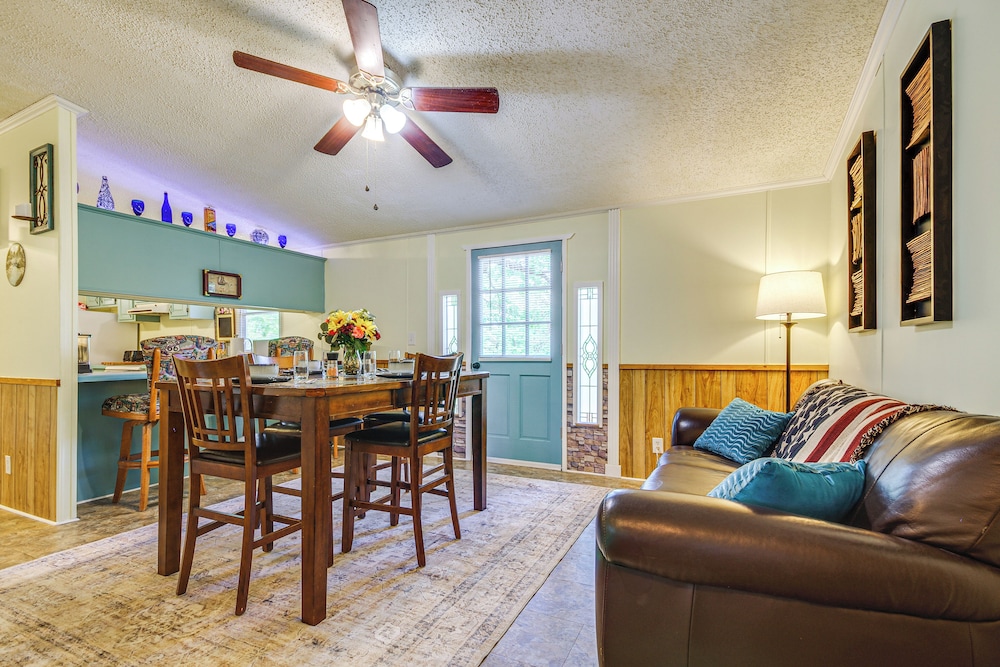 4 Mi To Bennett Spring Sp: Dog-friendly Home! - Bennett Spring State Park, Lebanon