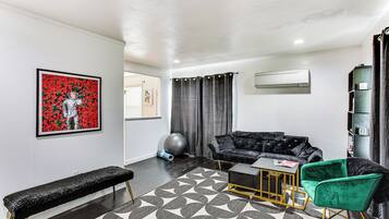 Casa (2 Bedrooms) | Interior