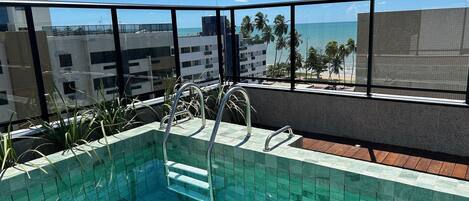Suite-Estúdio Comfort, 1 cama queen-size, não fumadores, frigorífico e micro-ondas | Piscina | Piscina exterior