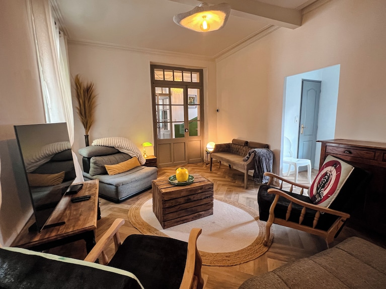 Elivi : Maison De Ville Avec Jardin à Deux Pas Du Centre Historique - L'Isle-sur-la-Sorgue