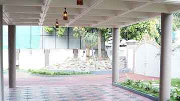 Estacionamento grátis, estacionamento com motorista grátis