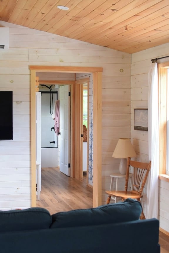 Charming Coastal Cottage - Prince Edward Island