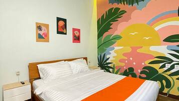 Quarto casal básico, banheiro compartilhado | Wi-Fi de cortesia, roupa de cama