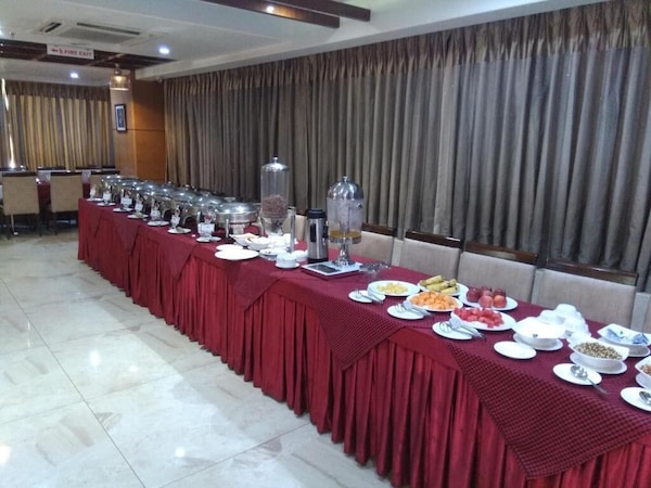 Hotel Amit Park International - Bhilai