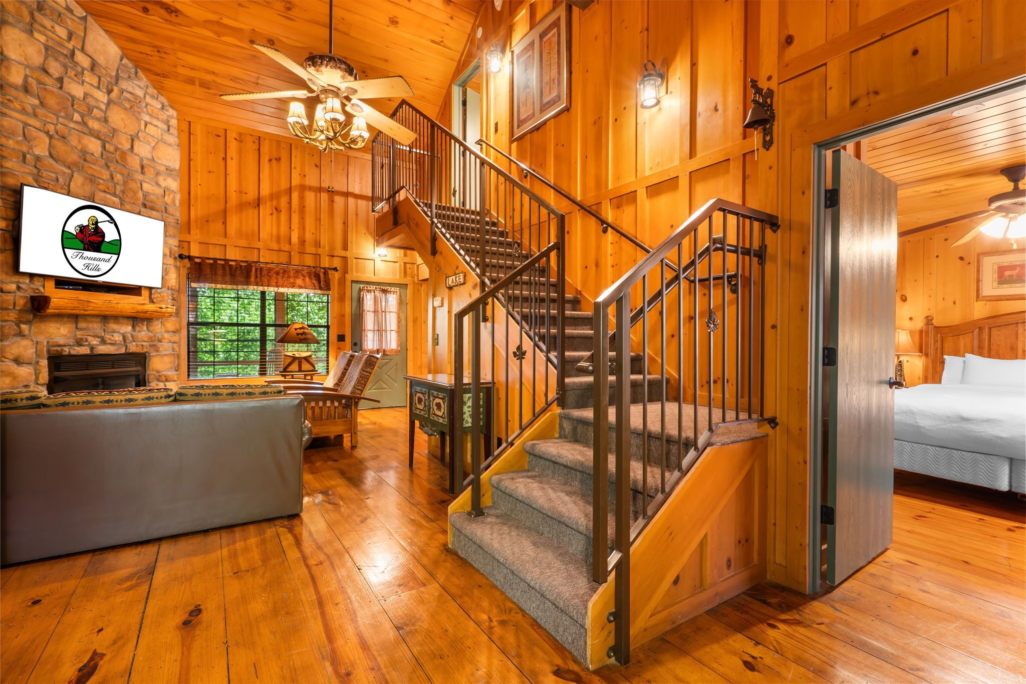 Peaceful Branson Getaway | King Suites, Resort Amenities - Rockaway Beach, MO