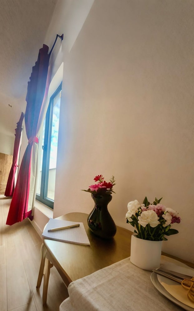 One Lux Stay Near Antwerp Central - 3 Bedroom 1.5 Bathroom - Antwerpen