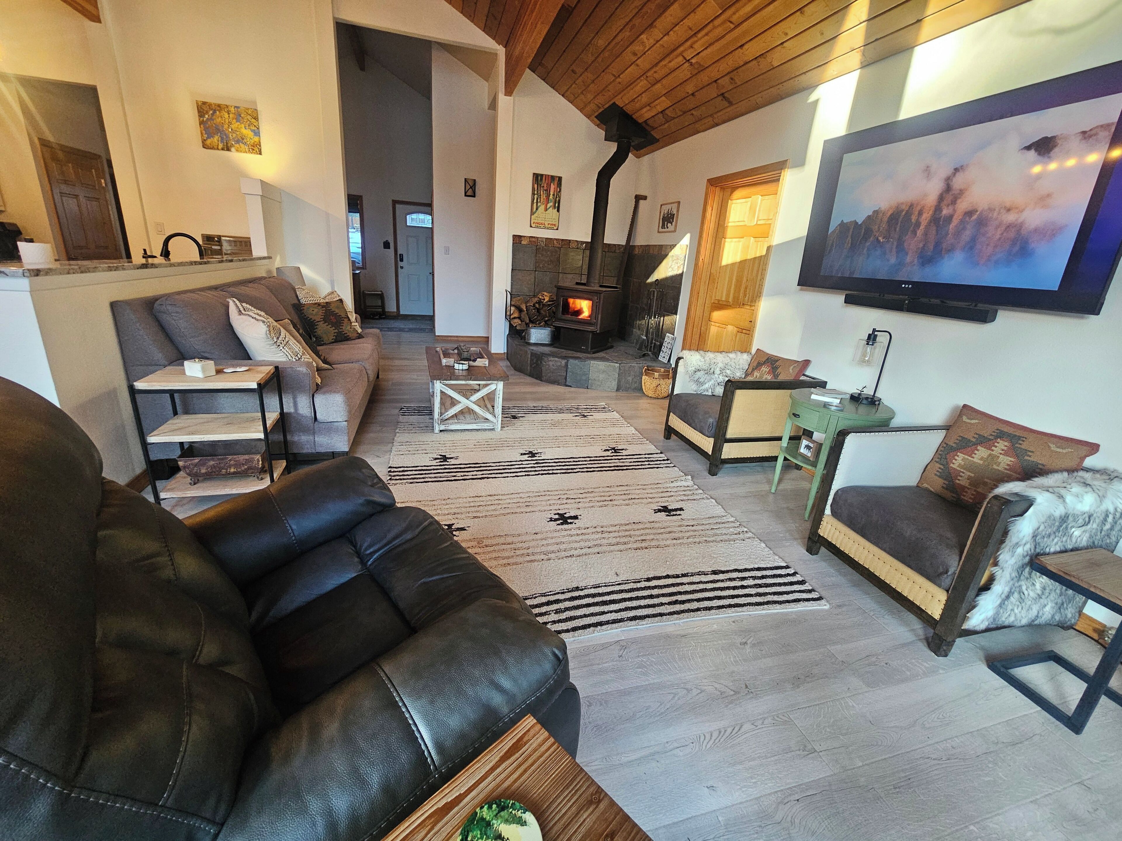 Welcome To Cozy Doo's Casa -A Warm, Woodsy Getaway In Angel Fire, Nm - Angel Fire, NM