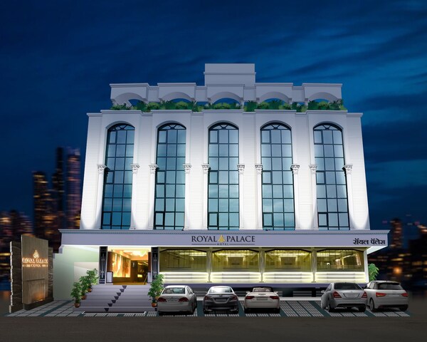 Hotel Royal Palace - Jalgaon