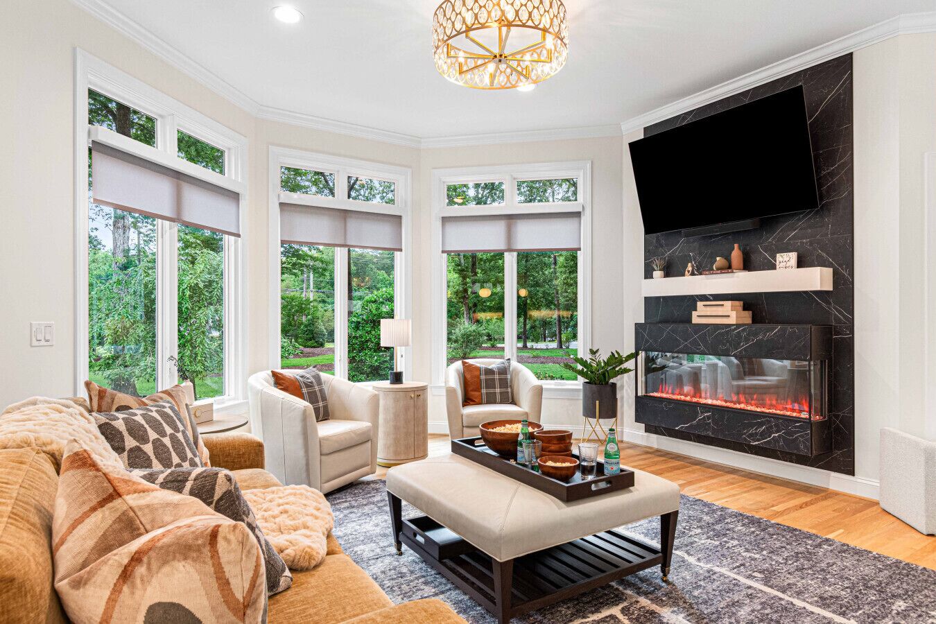 Luxury Home W/hot Tub, 12 Mins From Elon Univ - Lake Mackintosh, NC