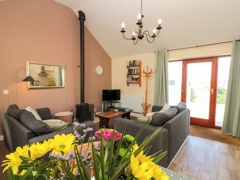 Partridge Cottage, Pet Friendly, Character Holiday Cottage In Filey - North Yorkshire