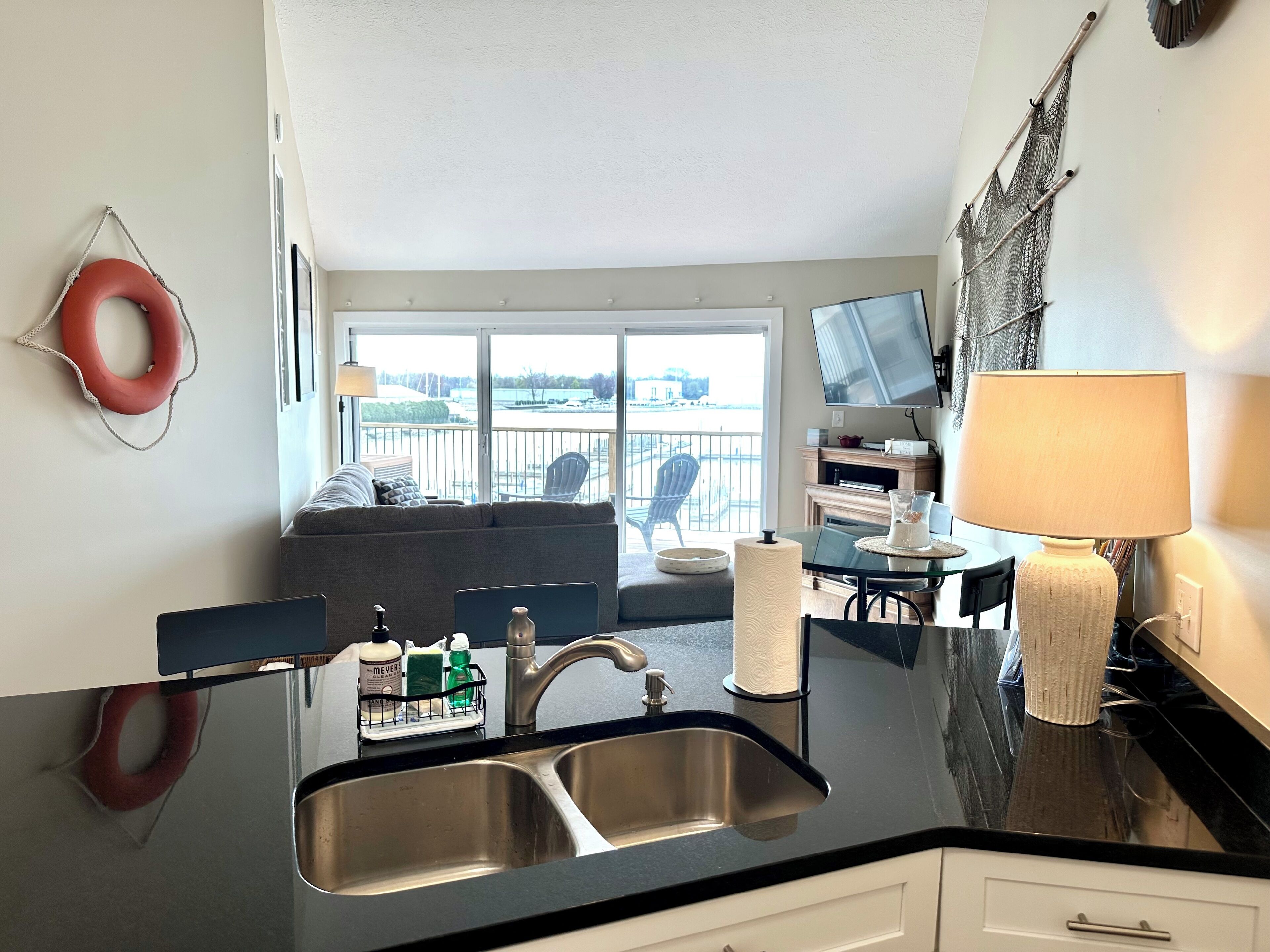 Relaxing 2-bed, 2 Bath. River View With Dock. Walk To Jet Express! - Port Clinton, OH