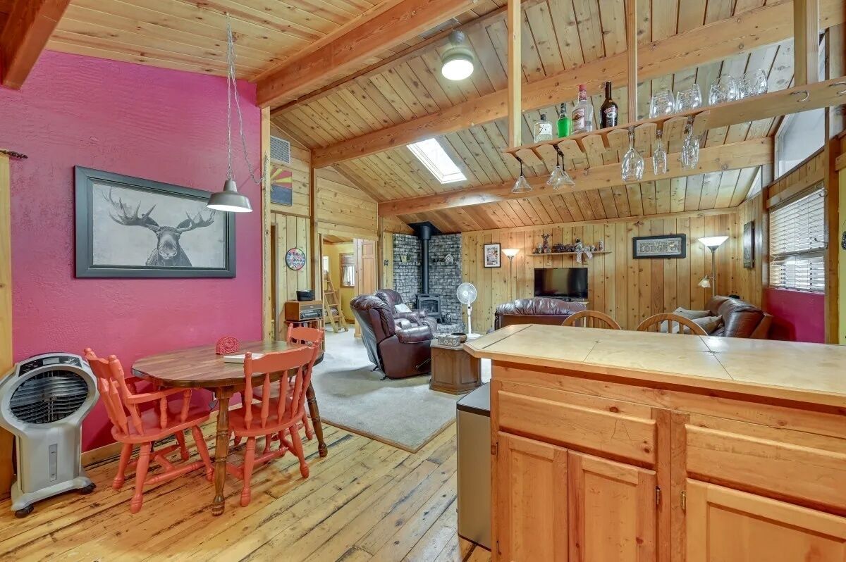 Cozy 3-bedroom Cabin In The Majestic Pines Of Munds Park With Wifi, Ac - Munds Park, AZ