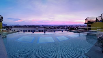 Piscina externa