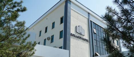 Fachada da propriedade