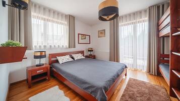 Apartamento (D) | Ferros/tábuas de passar roupa, Wi-Fi de cortesia