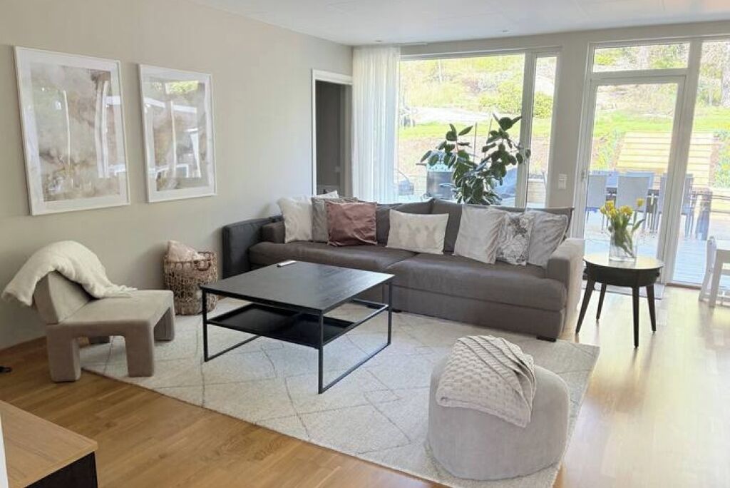 230 Kvm Trivsamt Hus Nära Både Hav Och Skog Med Swimspa - 