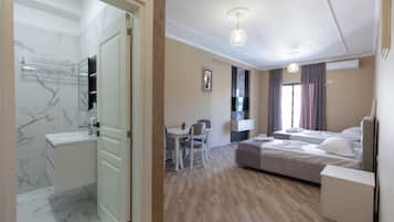 1 quarto, Wi-Fi de cortesia, roupa de cama