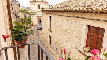 Apartamento Familiar, varanda | Terraço/pátio interior