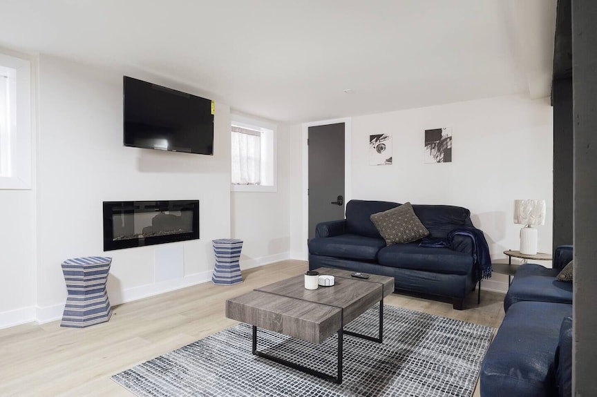 Tranquil Portage Park Stay - Chicago