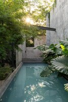 2 piscinas exteriores, da(s) 8:00 à(s) 21:00, toldos gratuitos 