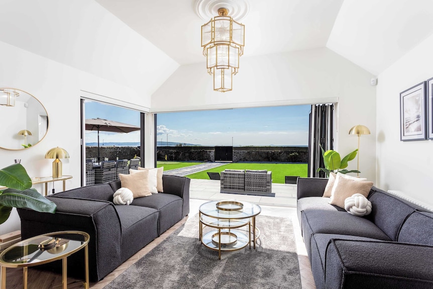 No36 South Beach - Donnini Apartments - Ayr, UK