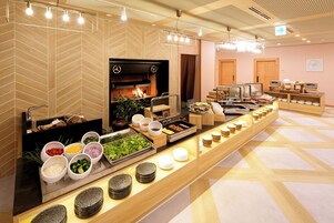 Café da manhã com buffet todos os dias (JPY 4400 por pessoa) 