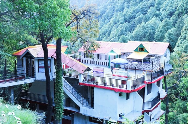 Dalhousie Hotel Paradise Hill View - Dalhousie