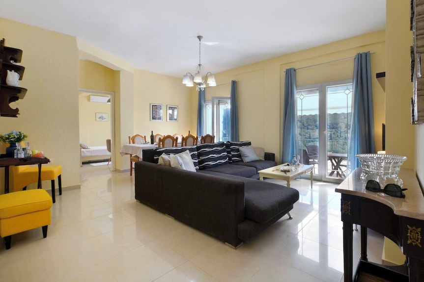 Golden Sun Villa - 科孚島