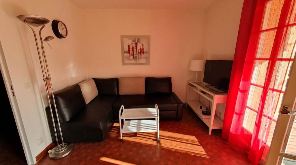 F2 Village Center - La Croix-Valmer