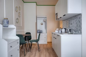 Apartamento luxo, vista para a cidade | Área de estar
