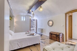 Apartamento lua de mel, 2 quartos (Boutique Apartment Casa Del Nobile) | 2 quartos, Wi-Fi (sobretaxa), roupa de cama