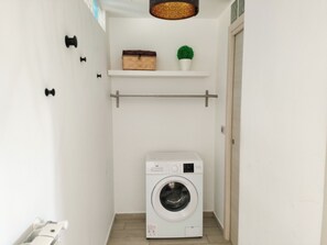 Apartamento | Sala de estar | Televisor