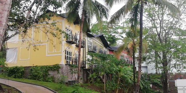 Munjoh Island House Suites And Spa - Port Blair