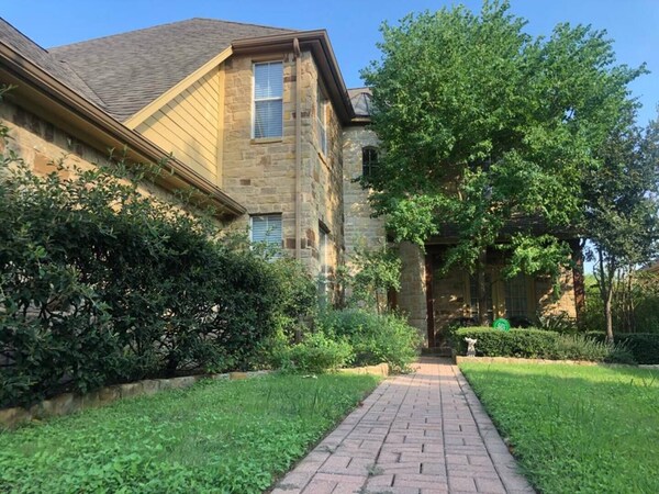 Austin Charm Home By The Key Rentals - Oak Hill - Austin