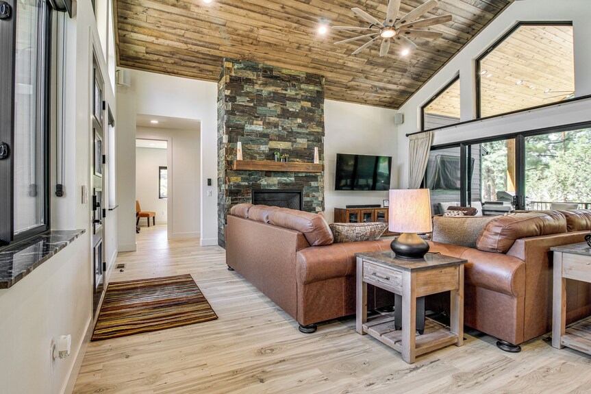 Torreon New Build W/ Deck & Outdoor Entertainment - Show Low, AZ