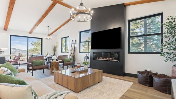 Modern Lodge Near Lake, Village, & Snow Summit Game Room, Decks, Firepit, Views - California