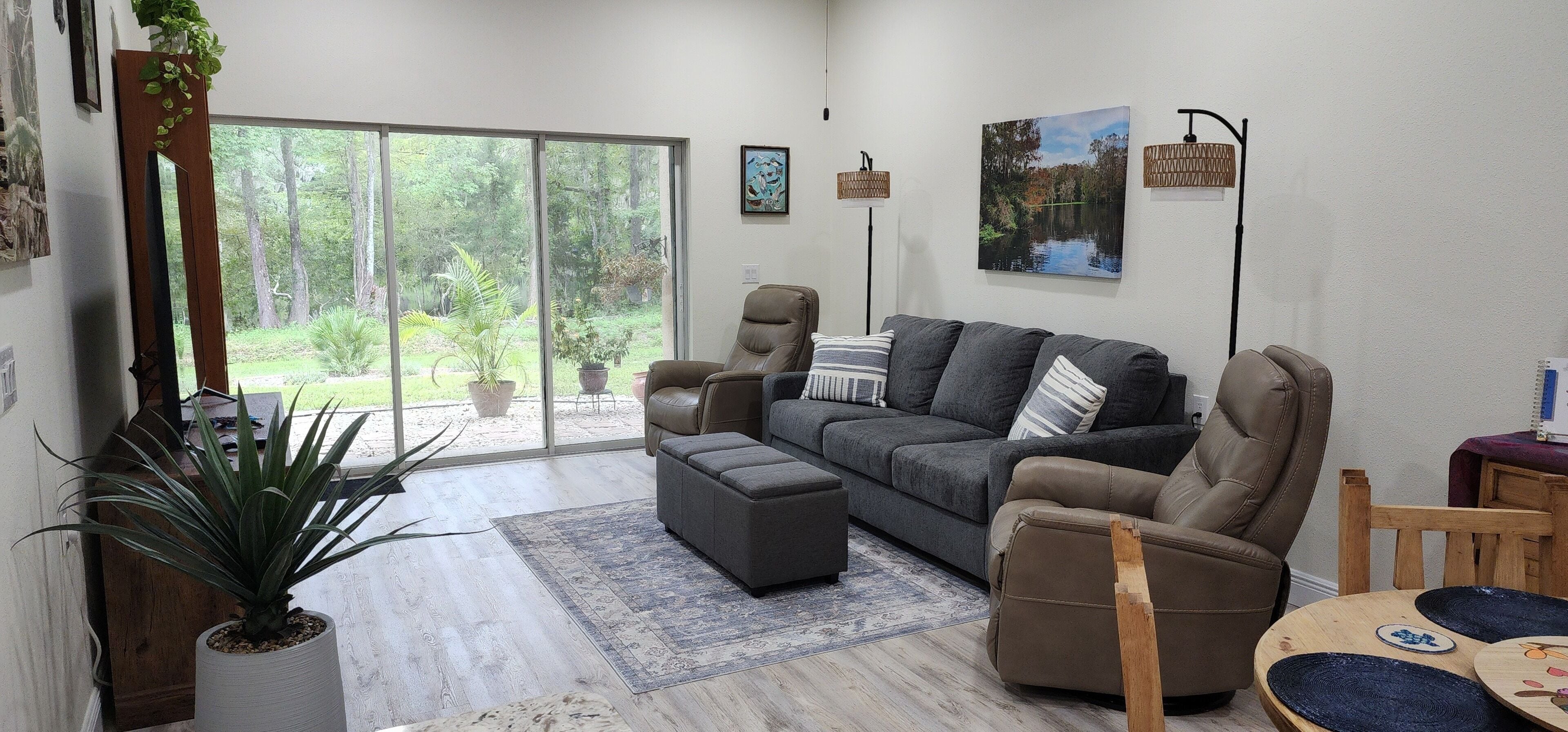 Wise Owl Retreat, A Beautiful Suite Amongst Towering Oaks, On The River. - Dunnellon, FL