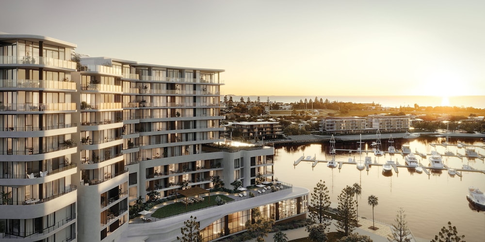 Crowne Plaza Shell Cove Marina By Ihg - South Coast