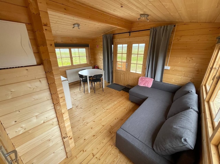 Cozy Cottage On Hillside With Breathtaking Mountain Views, 3 Mins From Route 1 - アイスランド