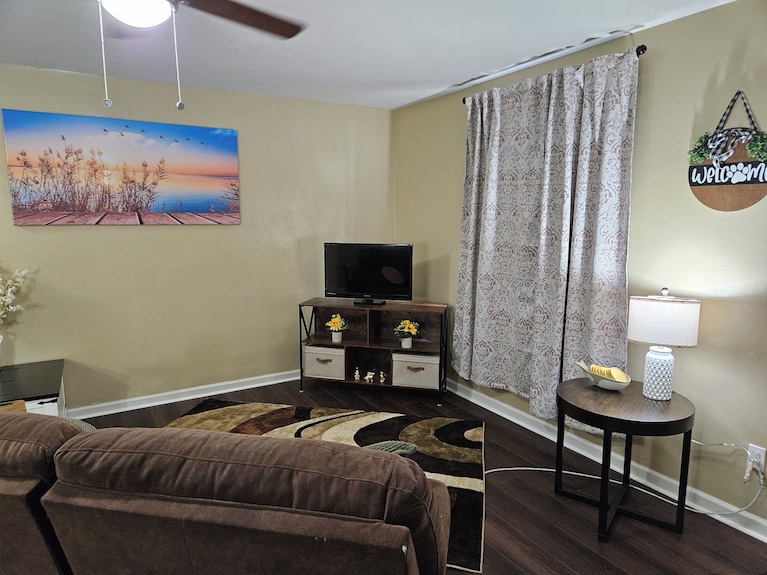 Relaxing Retreat House On Chateau Lane 2 Bed/2 Bath Near Fsu And Fl Capital - Tallahassee