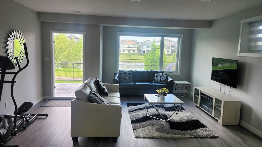 Charming 2-bedroom Pond Backing Walk Out Suite With View Of The Lake In Beaumont - Alberta