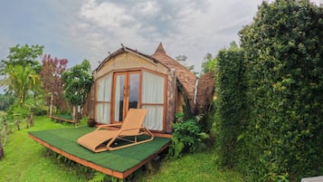 Quarto casal ou duplo standard, sacada, vista para a montanha | Terraço/pátio